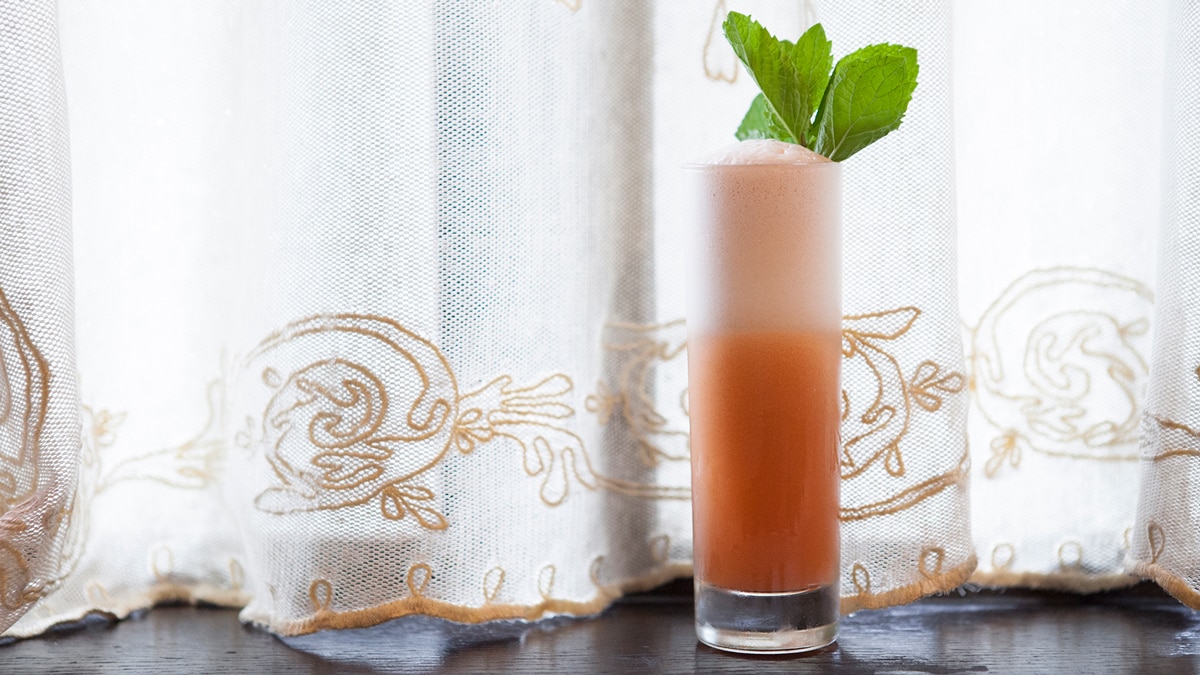 How To Make Chateau Marmont’s Best Nightcap | The Journal | MR PORTER