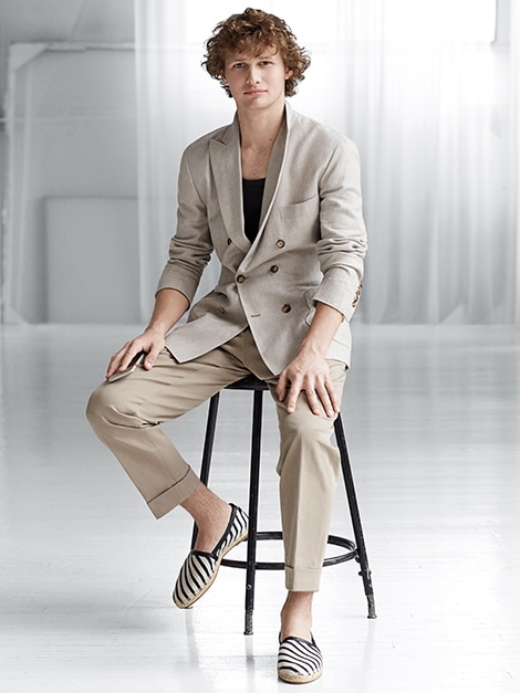 Ansel Elgort Siblings