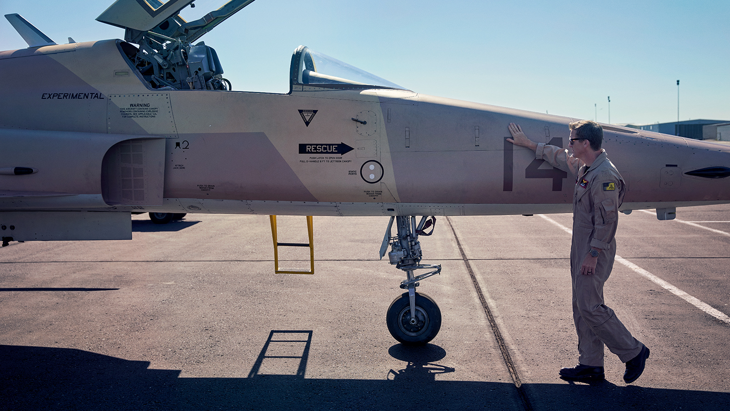 The Reality Of Flying A Fighter Jet, As Told By A TOPGUN Pilot | The ...