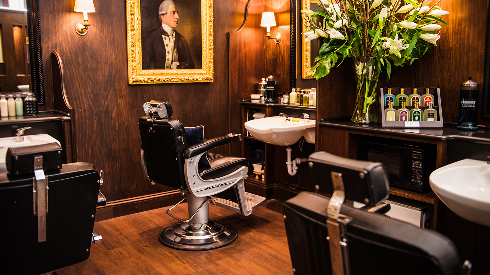 Inside The Oldest Barbers In The World | The Journal | MR PORTER