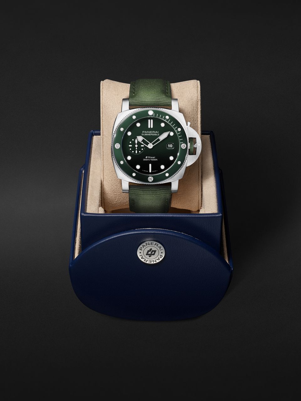 PANERAI Submersible QuarantaQuattro Automatic 44mm eSteel™ and Webbing ...