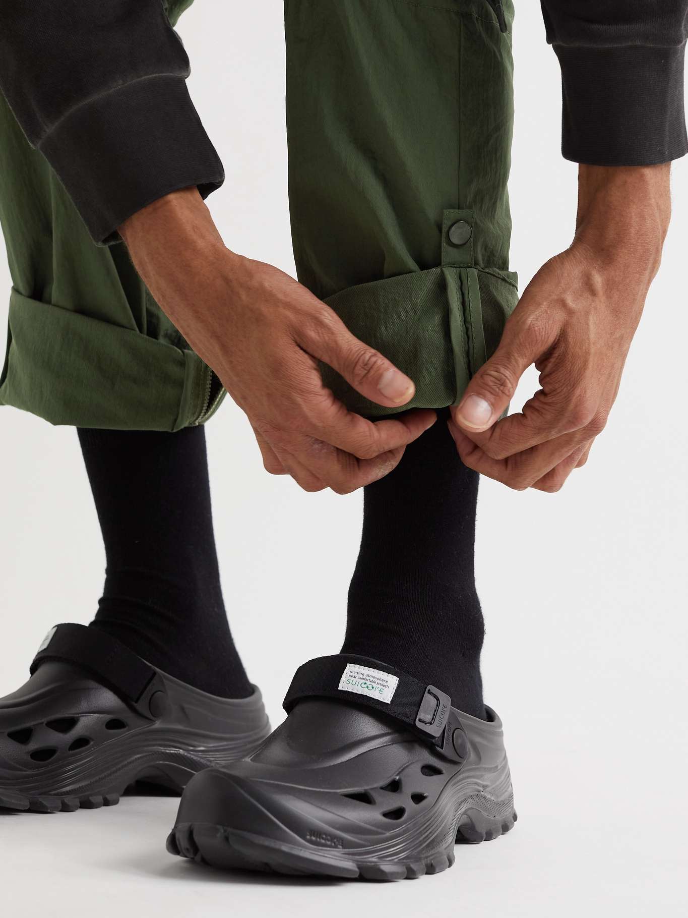 SAIF UD DEEN Straight-Leg Crinkled-Canvas Cargo Trousers for Men | MR PORTER