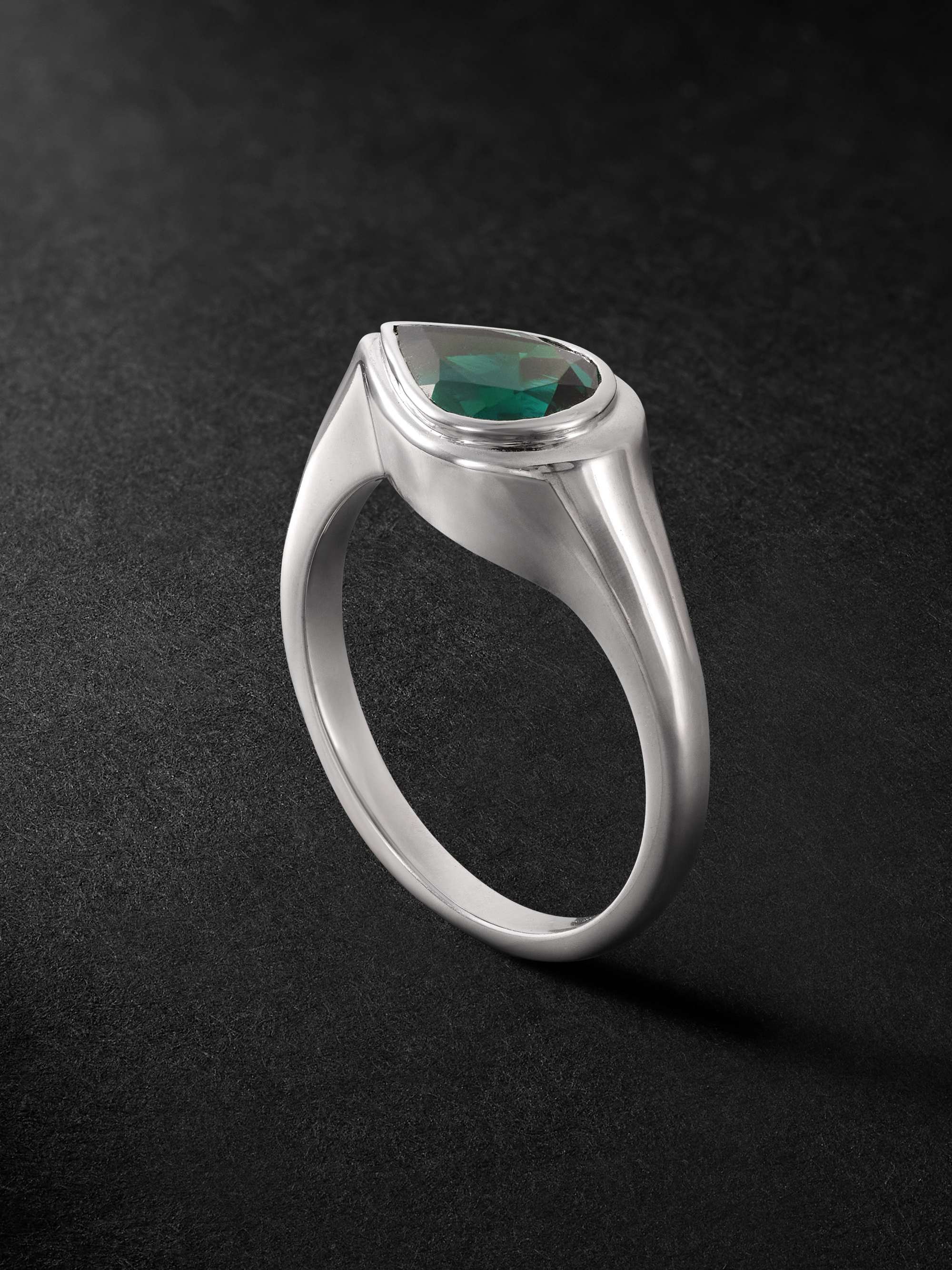 Green 14-Karat White Gold Laboratory-Grown Emerald Signet Ring | 42 SUNS | MR PORTER