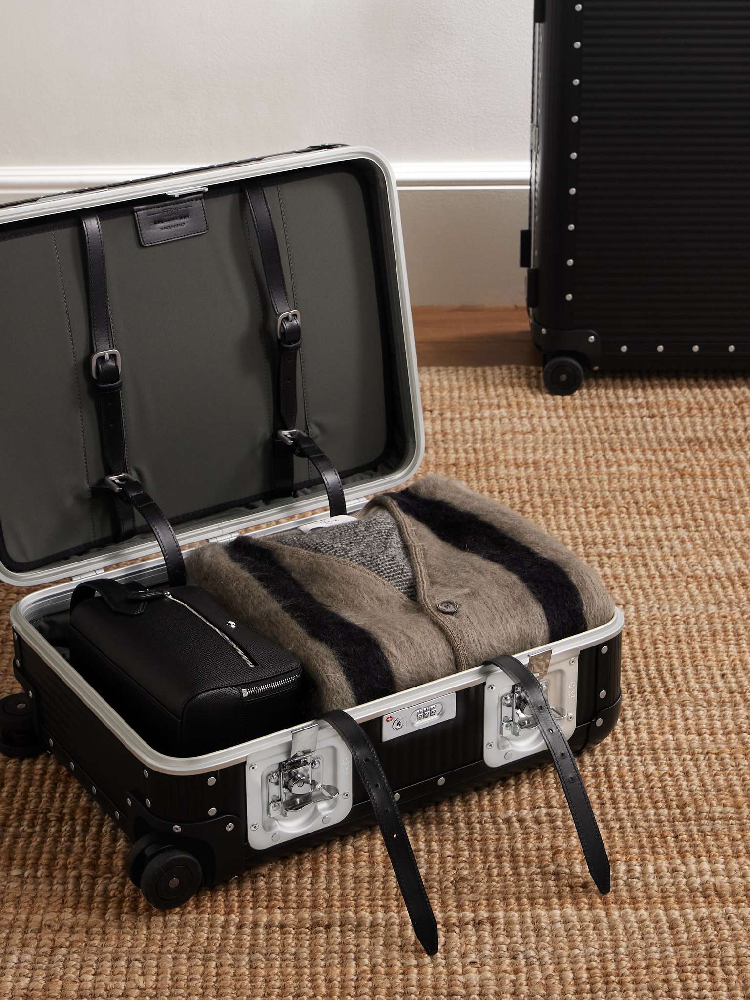 FPM MILANO Bank Spinner 55cm Rubber-Trimmed Aluminium Suitcase for Men ...
