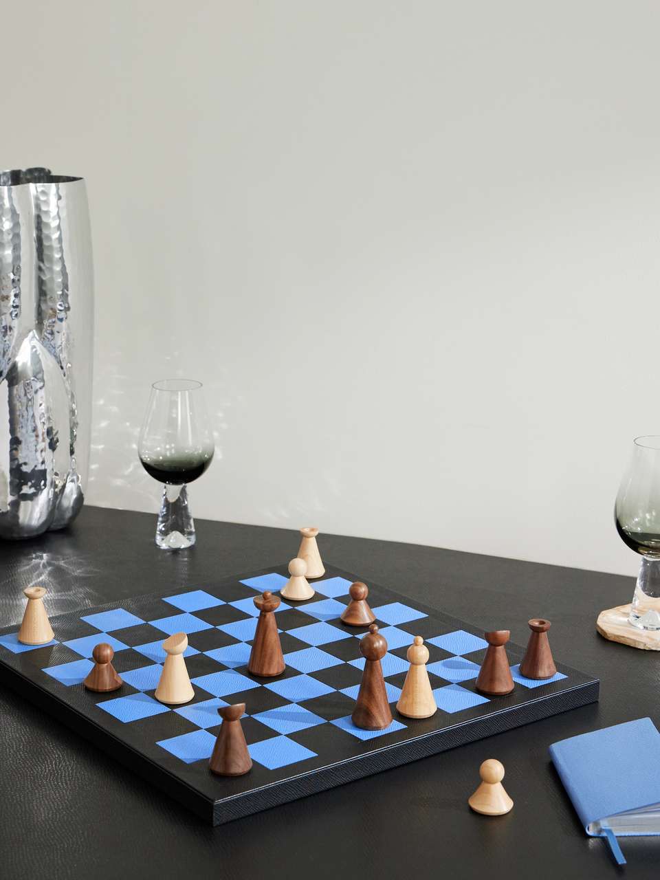 SMYTHSON Panama Cross-Grain Leather and Wood Chess Set for Men | MR PORTER