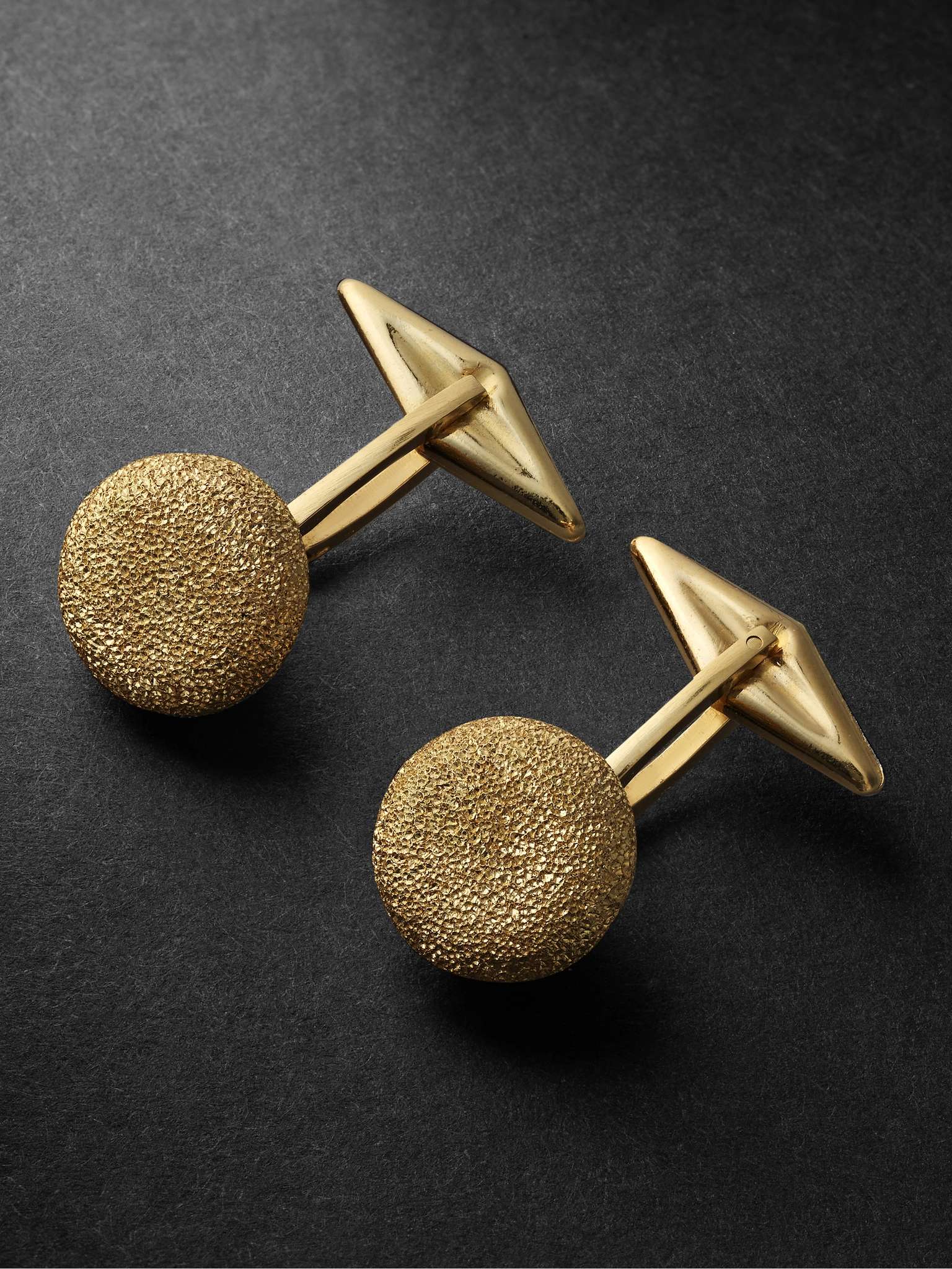 CAROLINA BUCCI Florentine Gold Cufflinks for Men | MR PORTER