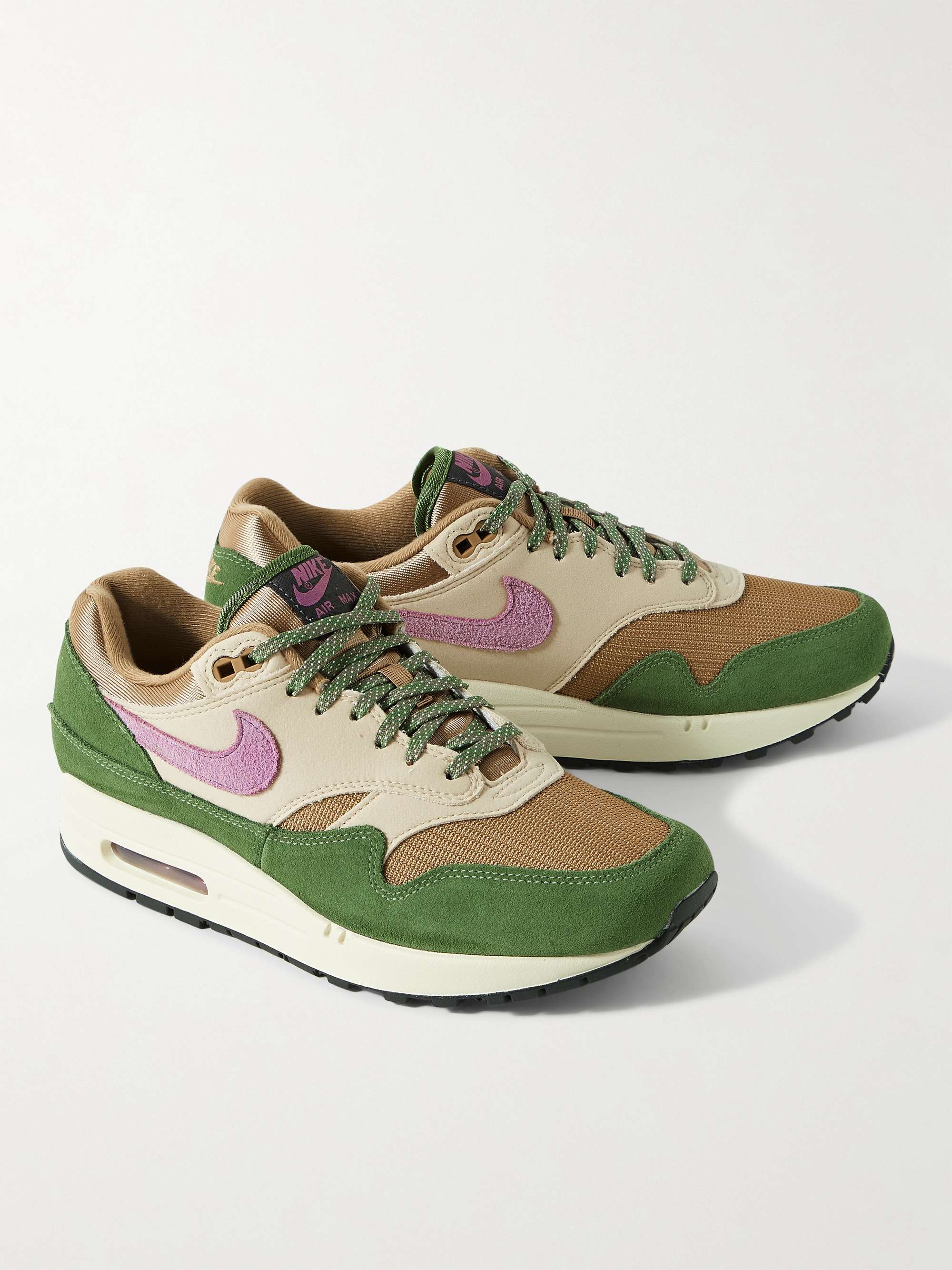 Nike Suede Pattern