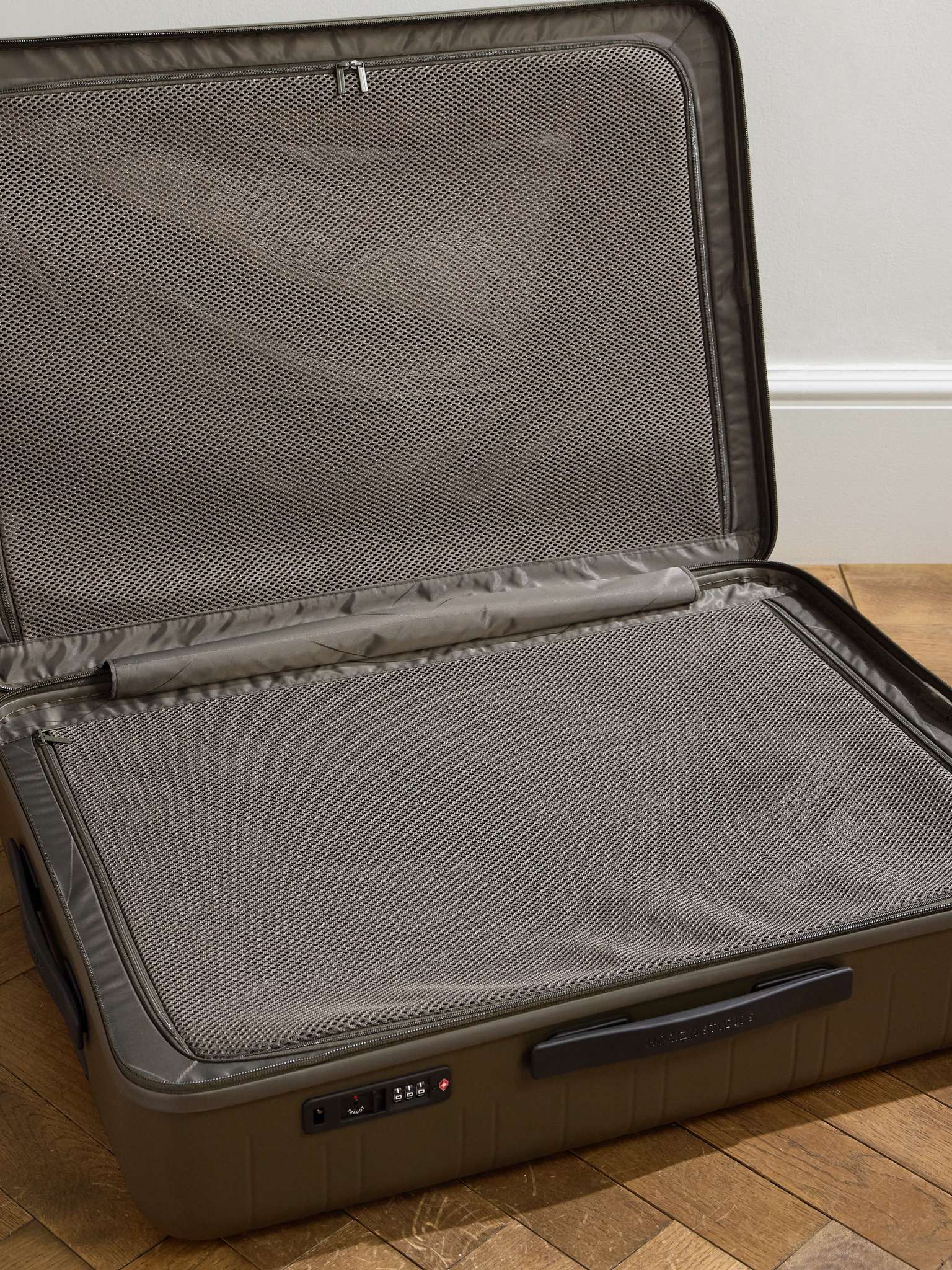 HORIZN STUDIOS H7 Carry-On Hardshell Suitcase for Men | MR PORTER