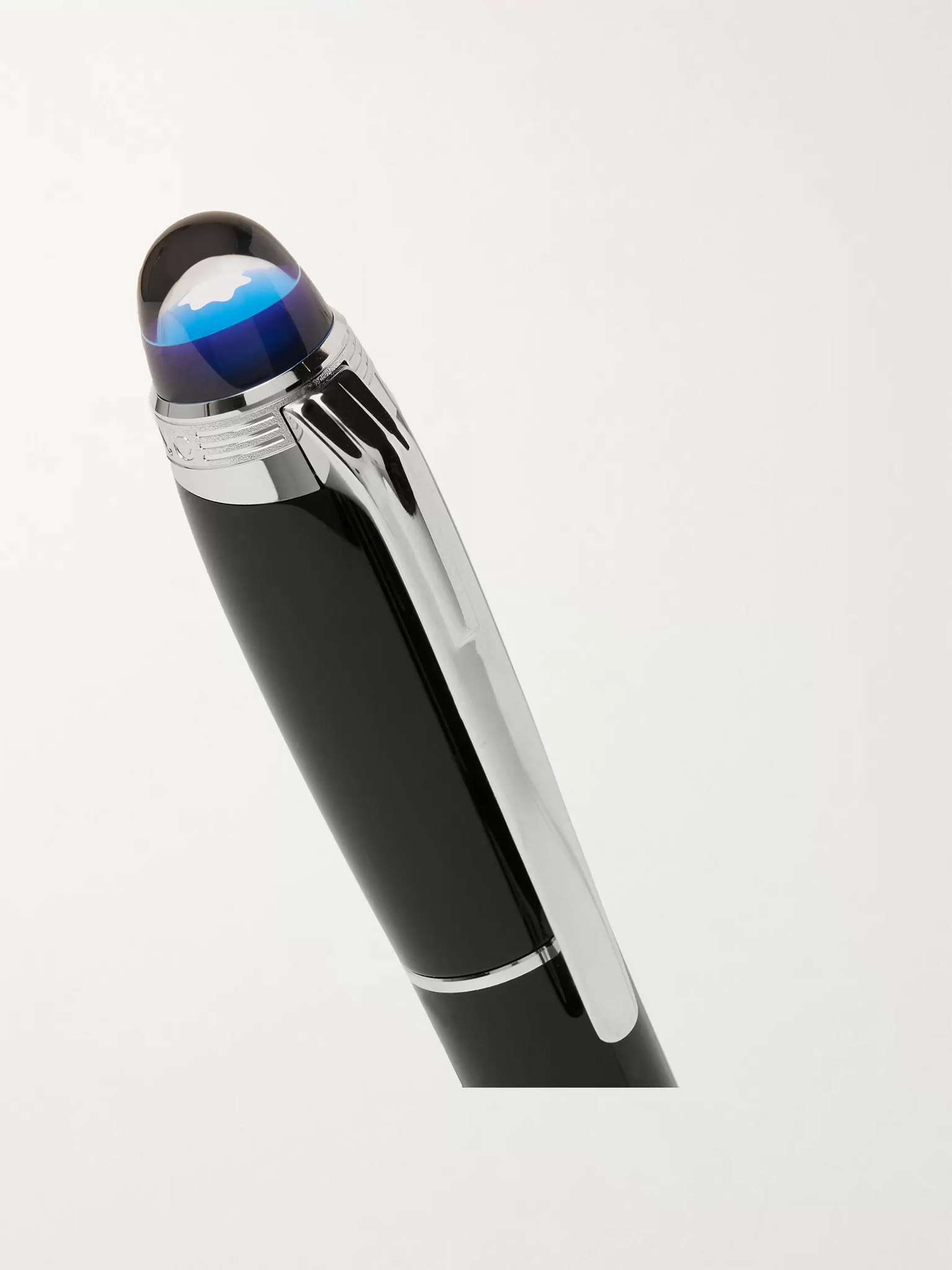 Black StarWalker Resin and Platinum-Plated Fountain Pen | MONTBLANC ...